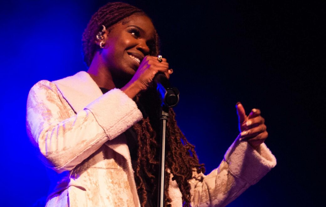 ENNY live in London: Rising star stays humble at intimate Islington show