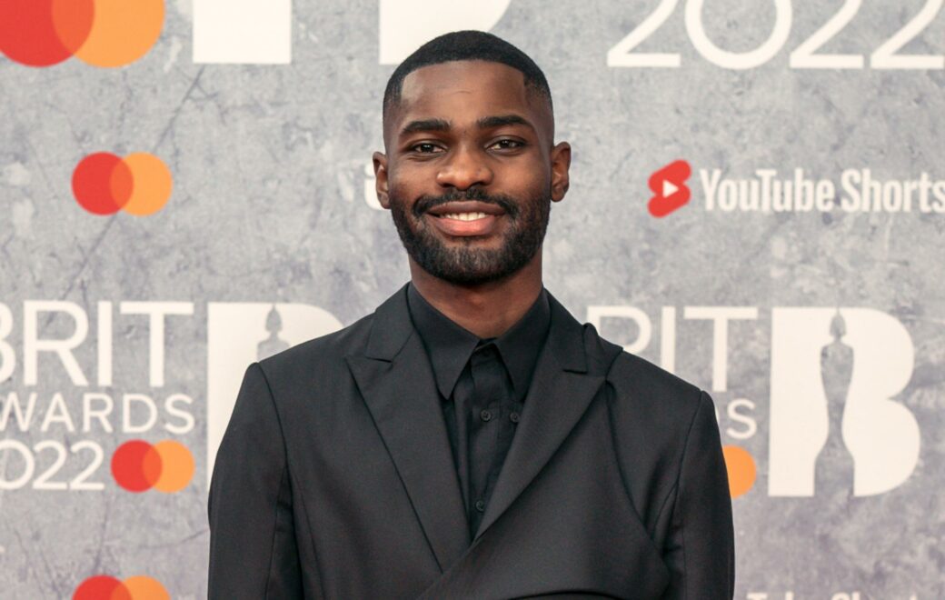 Dave releases first song of 2022, 'Starlight'