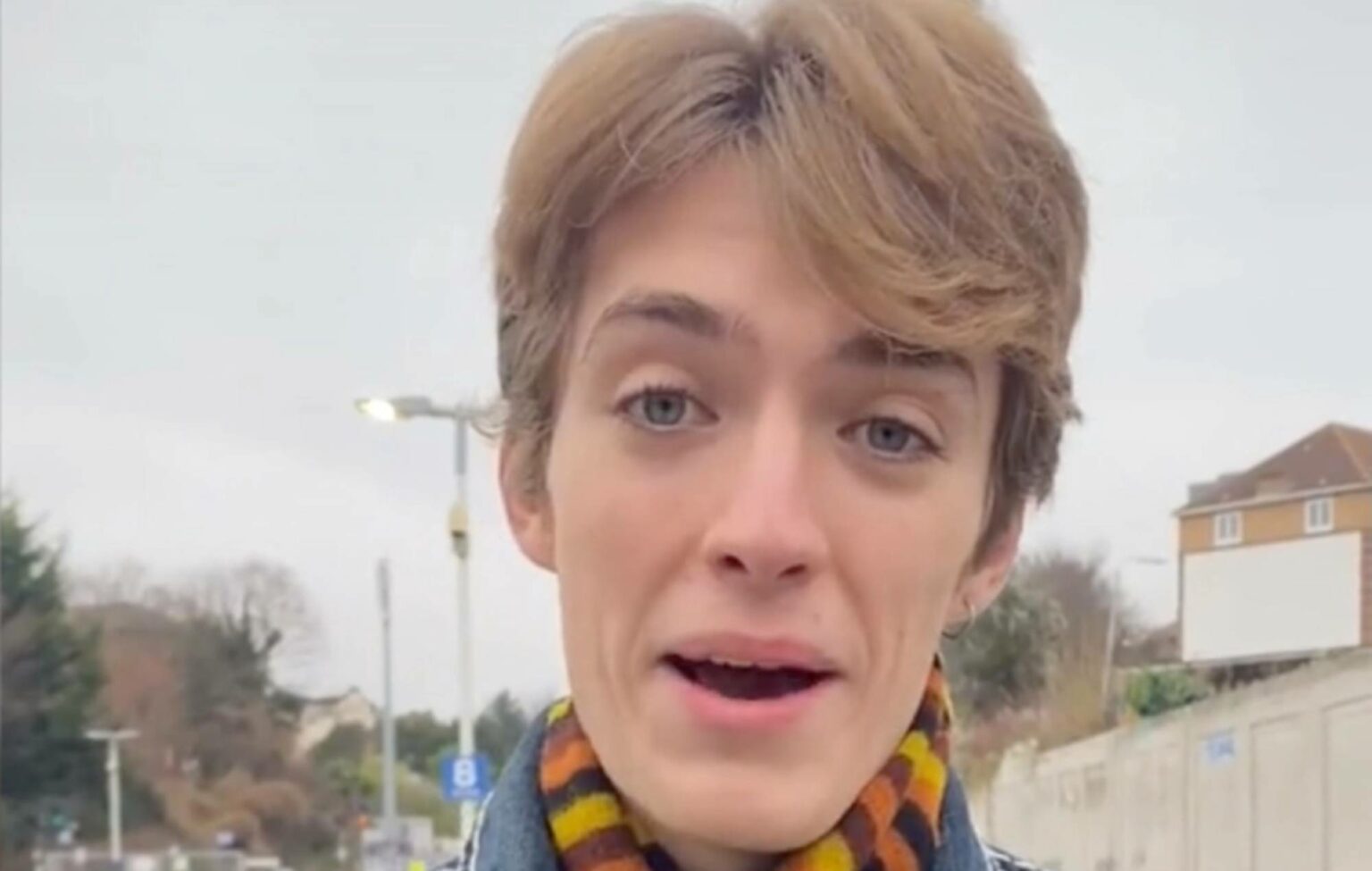 Watch Francis Bourgeois ride scooter on stage with Sam Fender