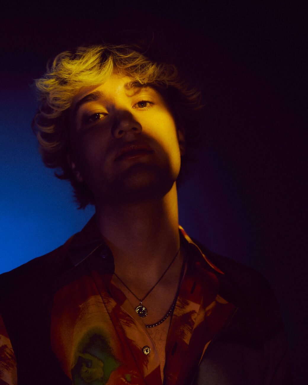 How 23-year-old songwriter beaux ended up in group chats with Matty Healy