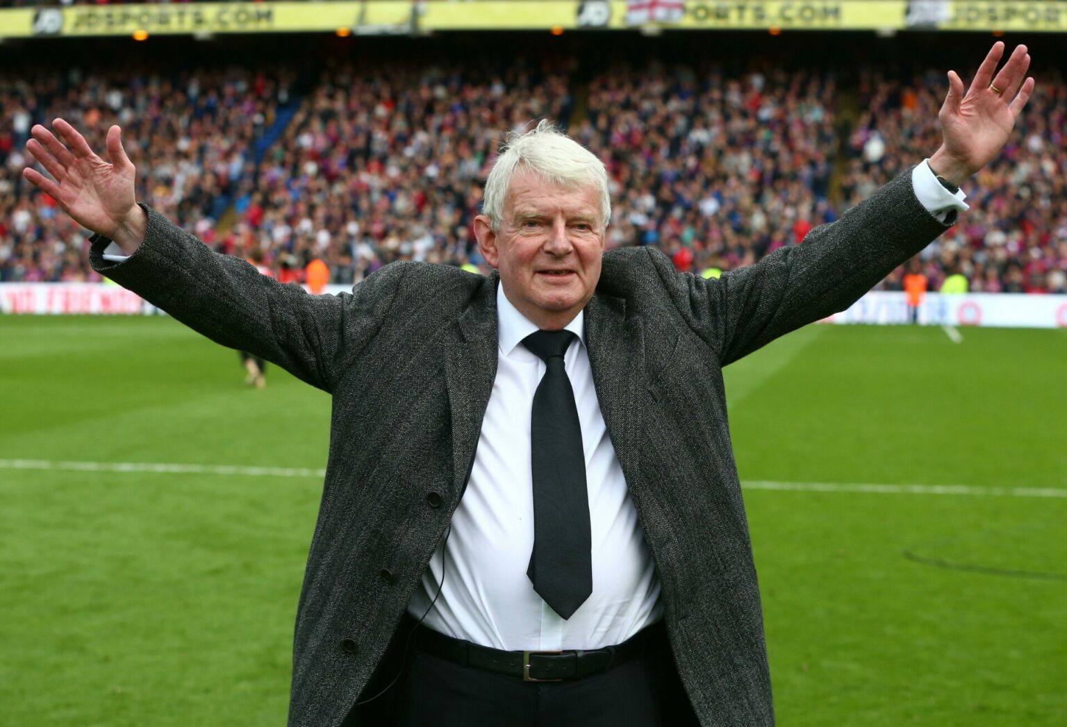 Iconic football commentator John Motson has died at the age of 77