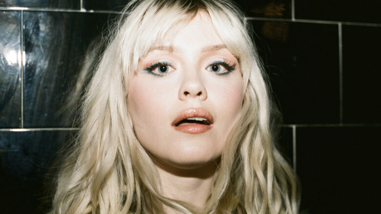 Maisie Peters: 'My universe is something for me to destroy and build up ...