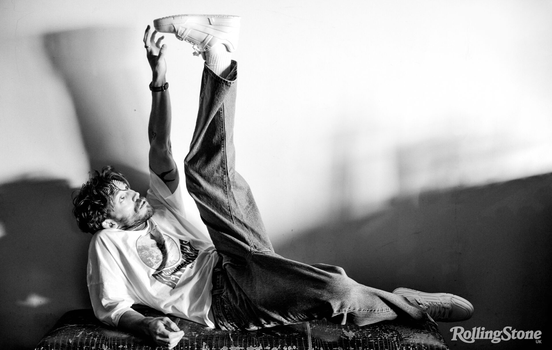 How Sam Claflin got his groove on