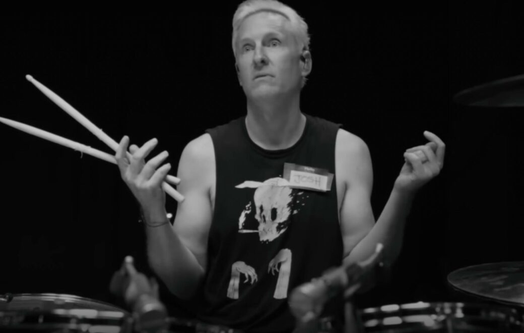 Foo Fighters reveal Josh Freese as their new drummer