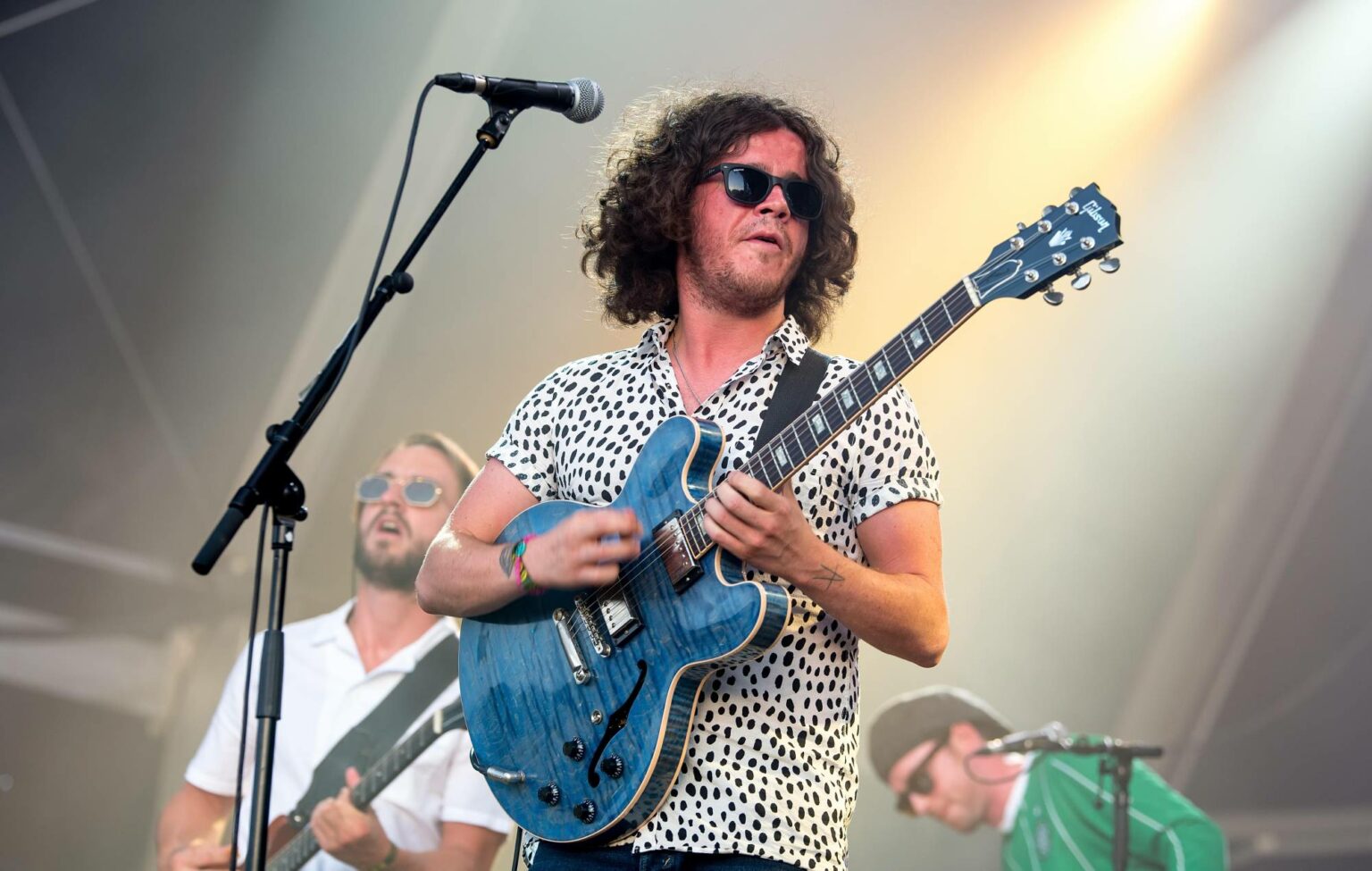 The View's Kyle Falconer punches bandmate on first night of comeback tour