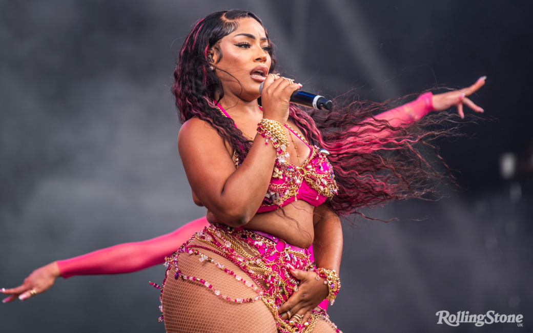 Stefflon Don live at Glastonbury: dancehall queen triumphs on the Pyramid