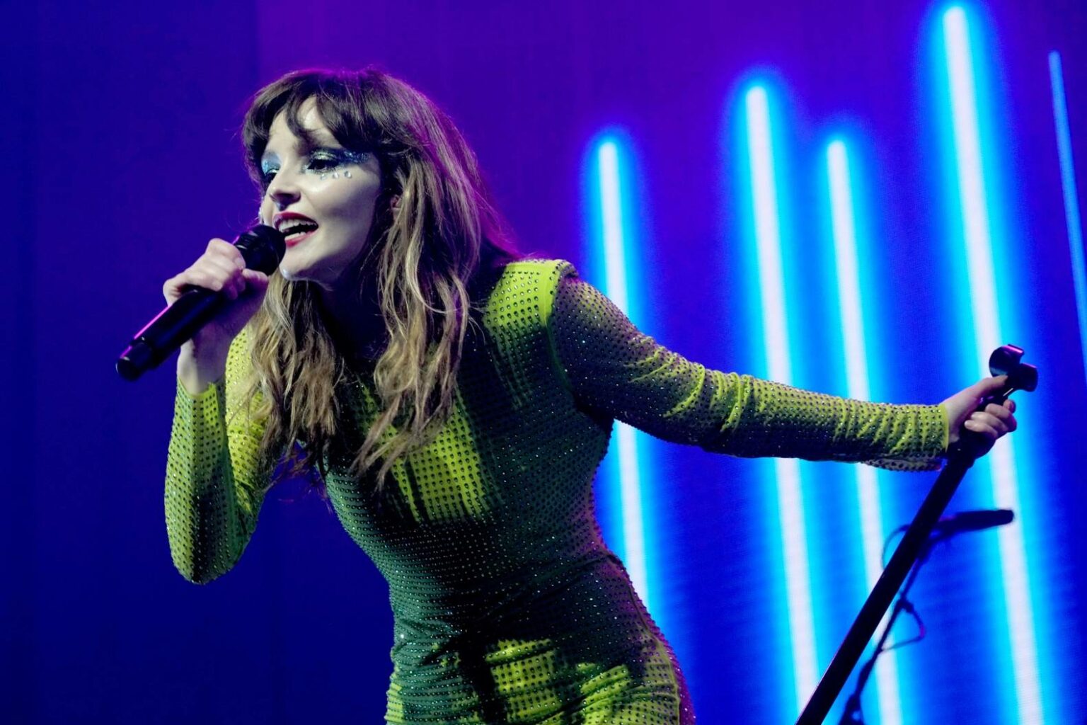 Chvrches’ Lauren Mayberry makes solo live debut, covers Madonna’s ‘Like ...
