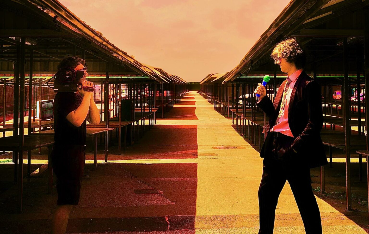 Seb Lowe shares new track 'I Fell In Love With A Talking Head'