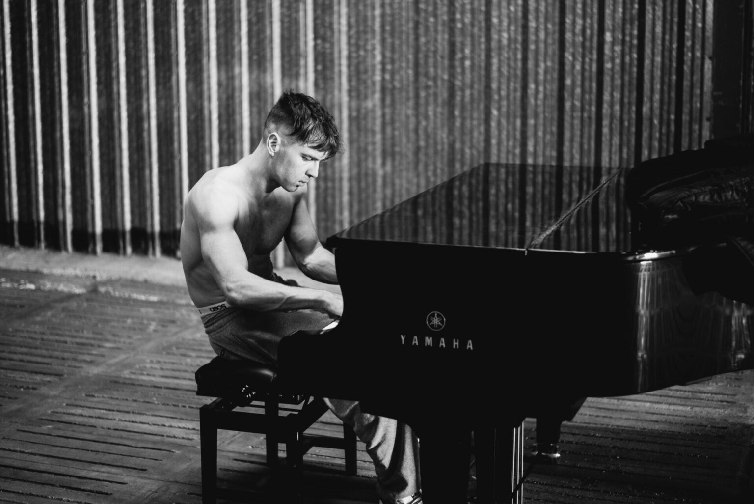 Ren gives us a track-by-track rundown of his new album 'Sick Boi'