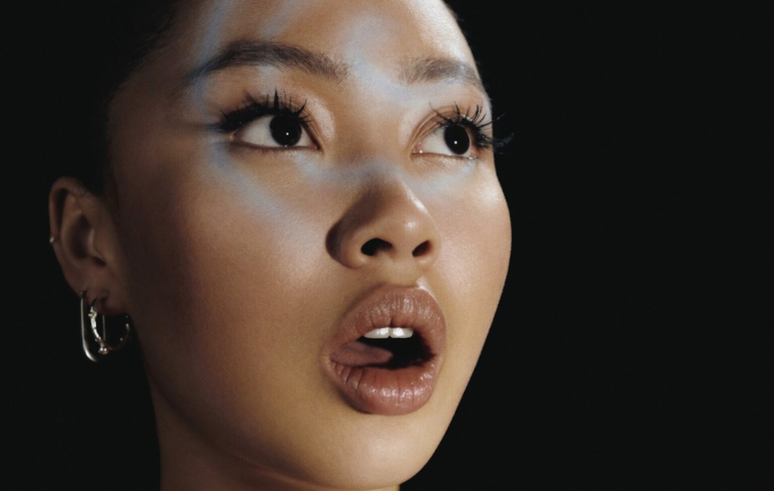 Griff announces long-awaited debut album ‘vertigo’