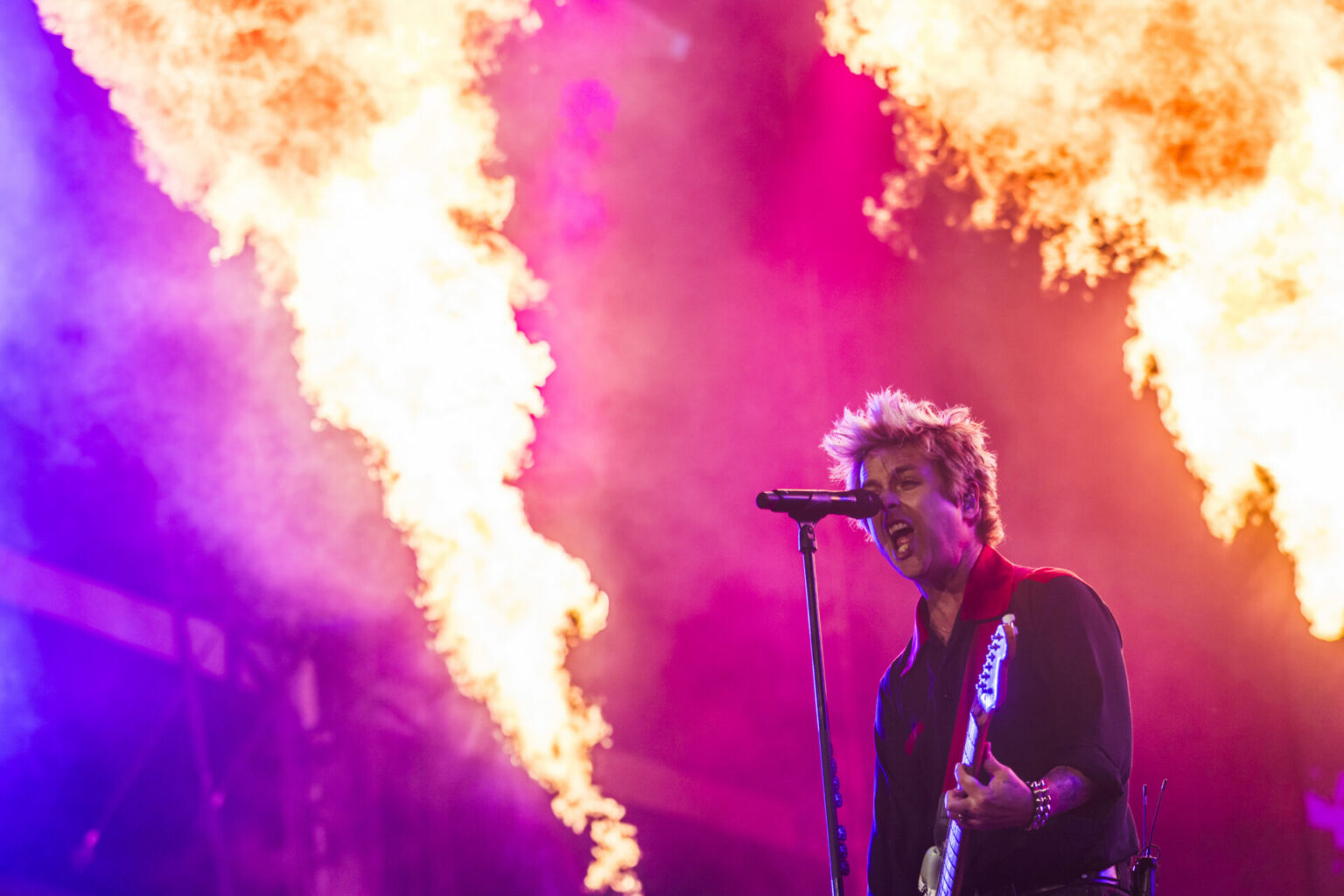 Billie Joe Armstrong honours Brian Wilson with sizzling cover of the ...