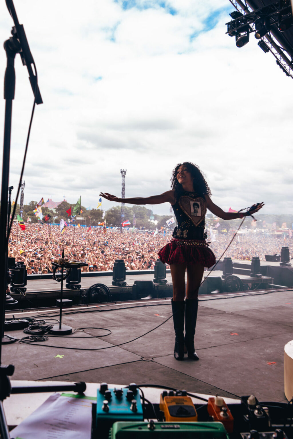 Check out our exclusive photos of Olivia Dean performing live at ...