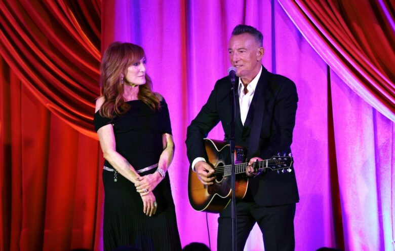 Bruce Springsteen's wife and bandmate Patti Scialfa reveals blood ...