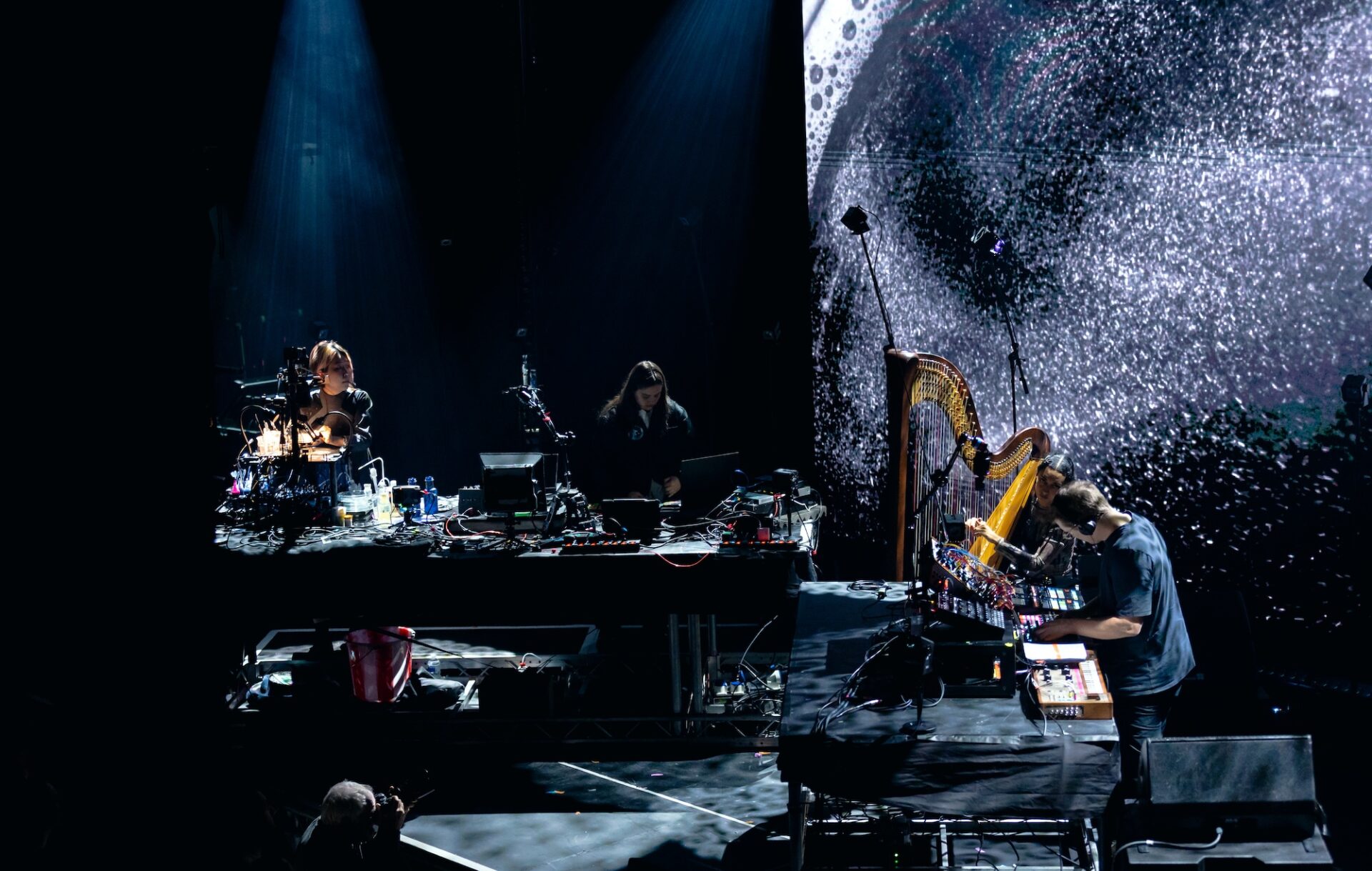 Floating Points live in London: a dazzling audio-visual spectacle