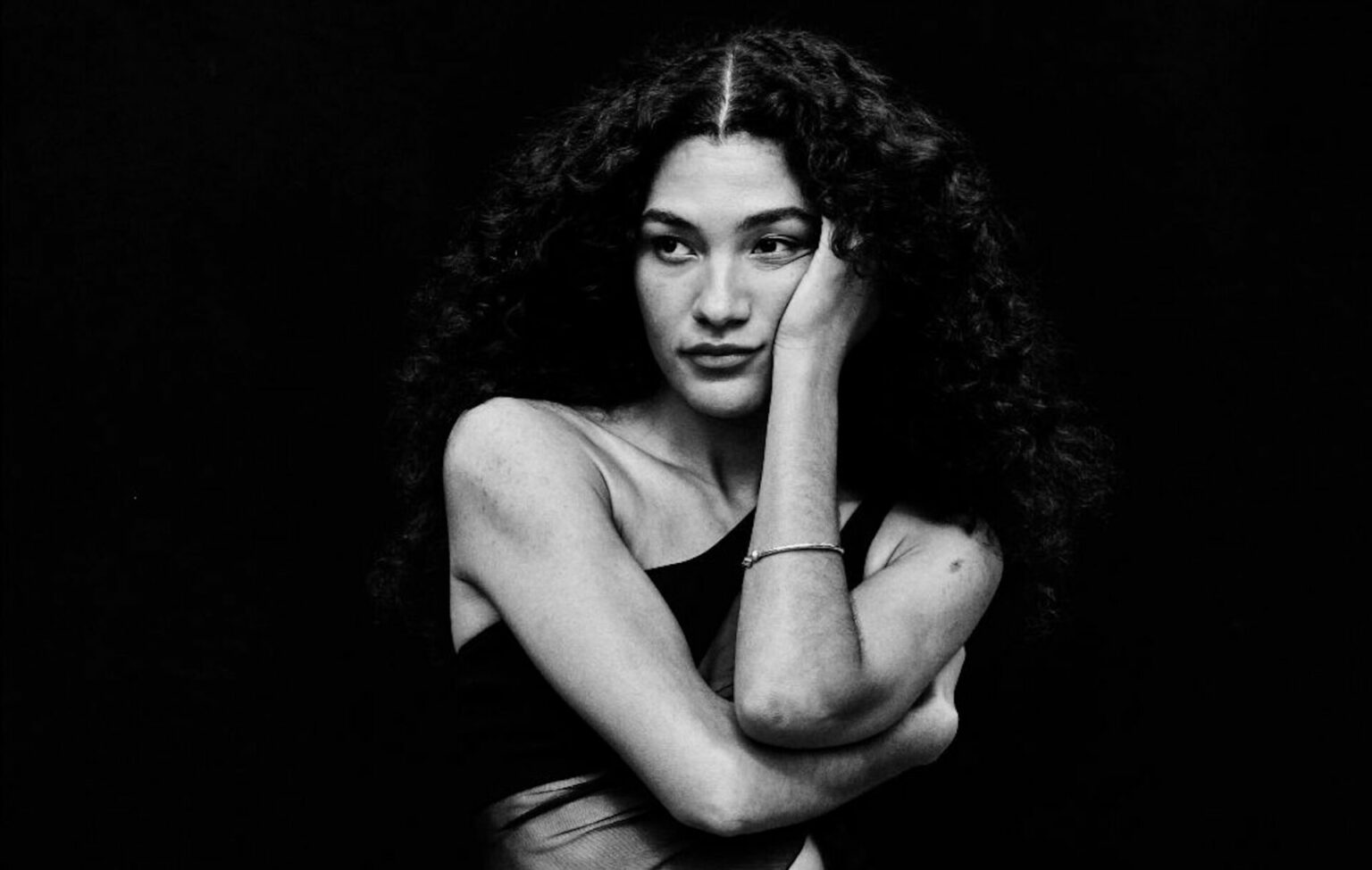 Olivia Dean announces new album ‘The Art of Loving’