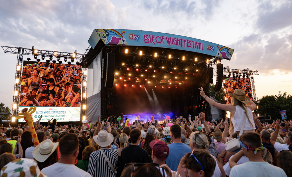 Isle of Wight Festival review: Justin Timberlake and Sting lead crowd ...