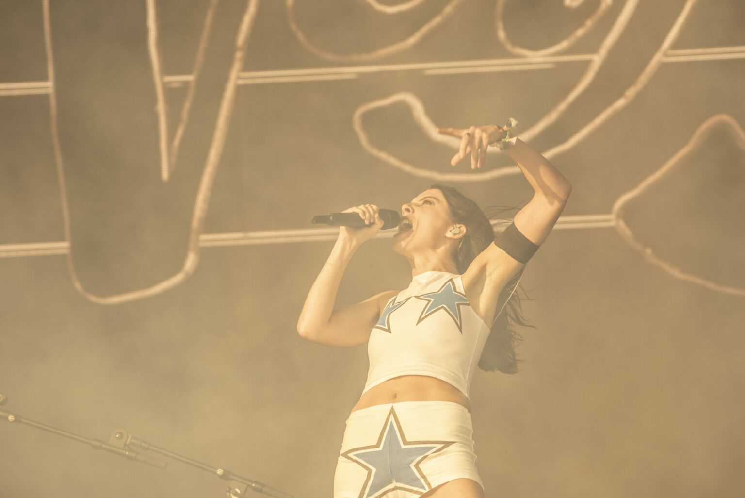 Wolf Alice enter a new era at Glastonbury 2025