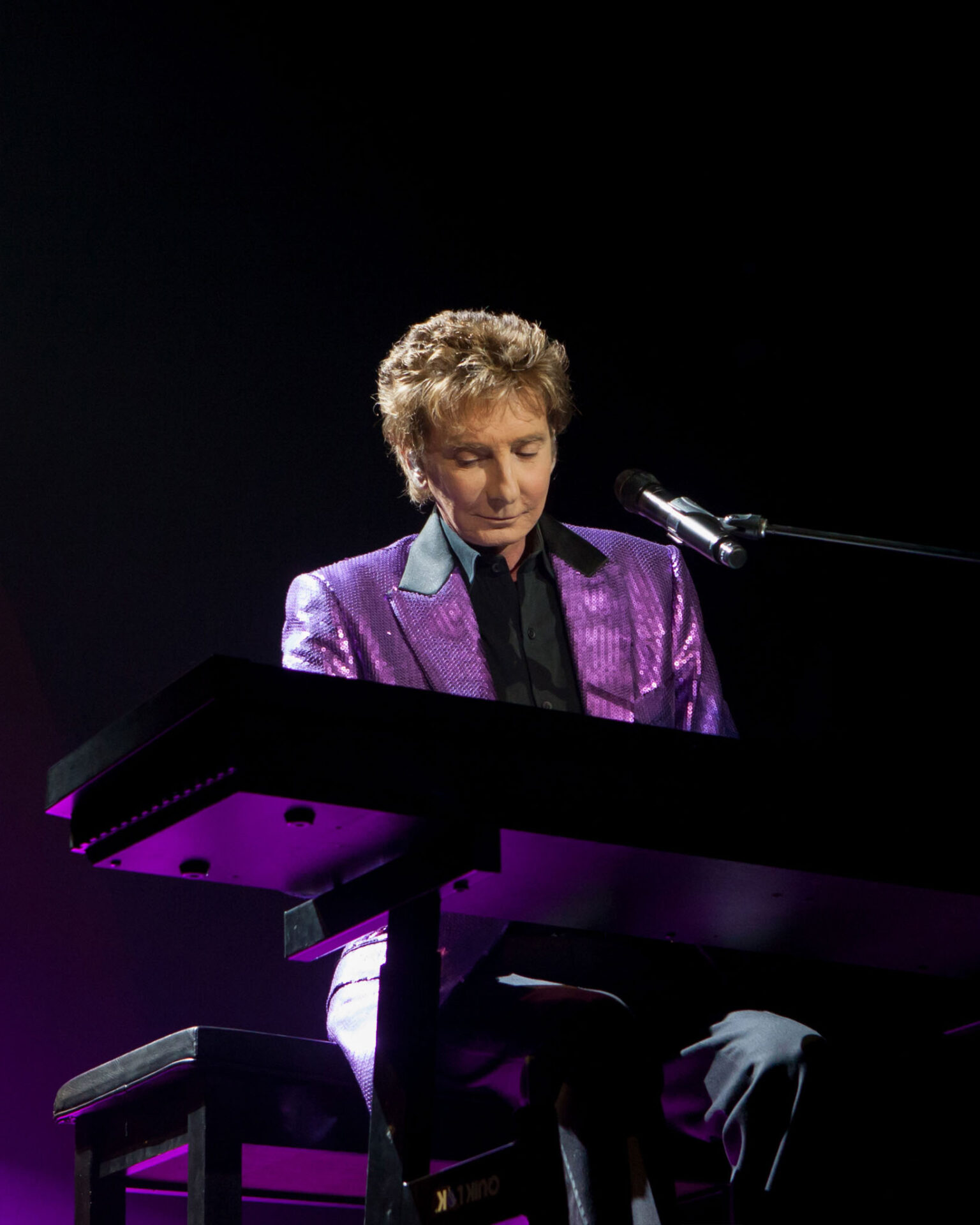 Barry Manilow: 'I want people to feel better when they come to my shows'